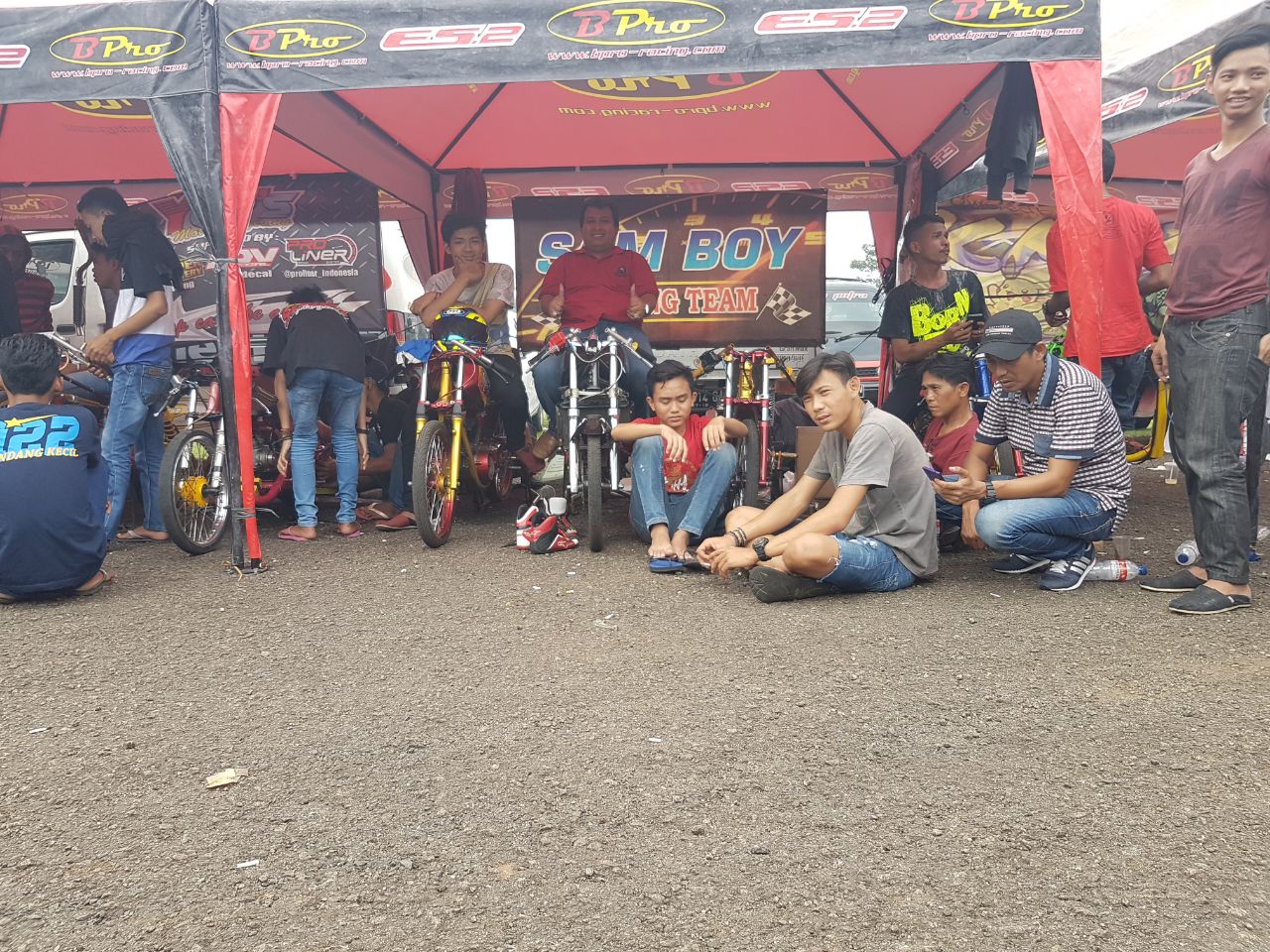 Membangun Citra Baik Pembalap Drag, Sam Boy Racing Siap Turun Satlantas ...