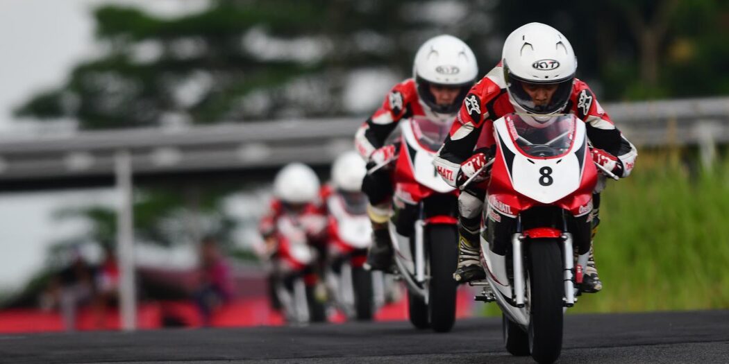 Astra Honda Racing School (AHRS) 2022 Gembleng Siswanya Menu Lengkap ...